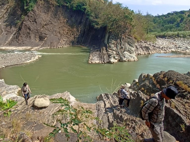 Survei Pendahuluan PST (Passive Seismic Tomography) Majalengka – Pusat ...